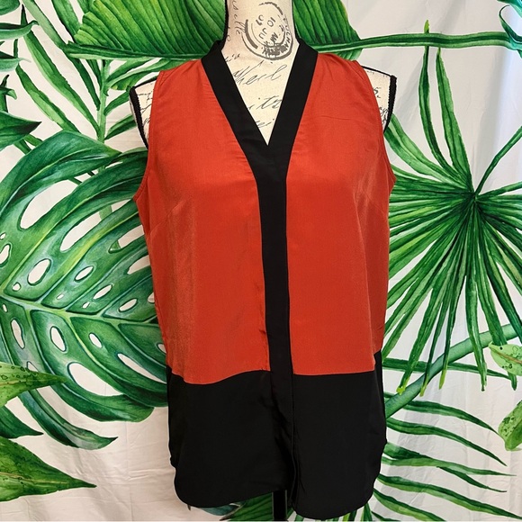 H by Halston | Tops | Halston Small Burnt Orange Black Vneck Snap Front ...